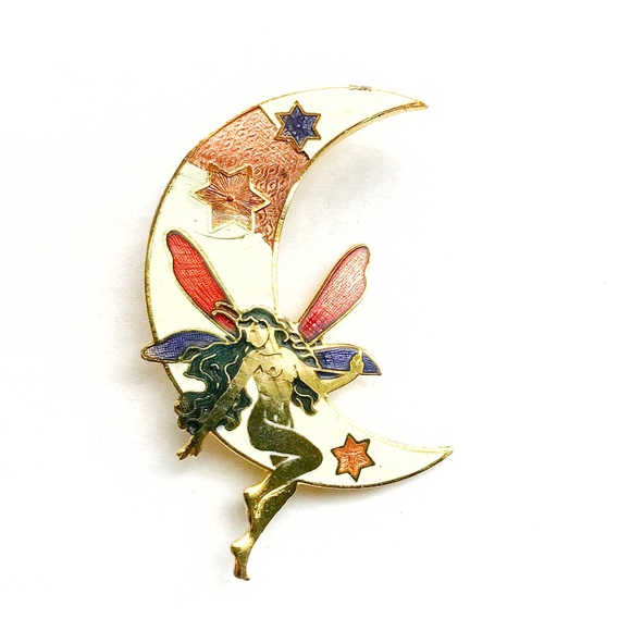 How to Wear Enamel Pins - Lapel Pins for Fun Fashion - Her Style Code